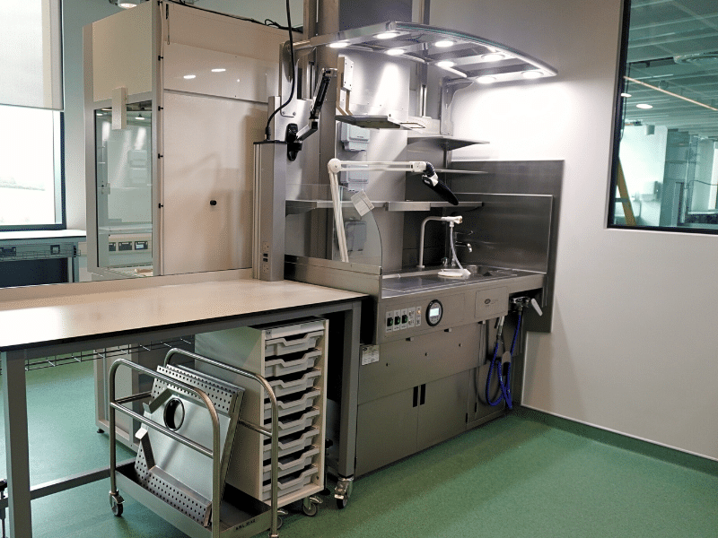 Grossing Stations For Histopathology Case Study | LEEC